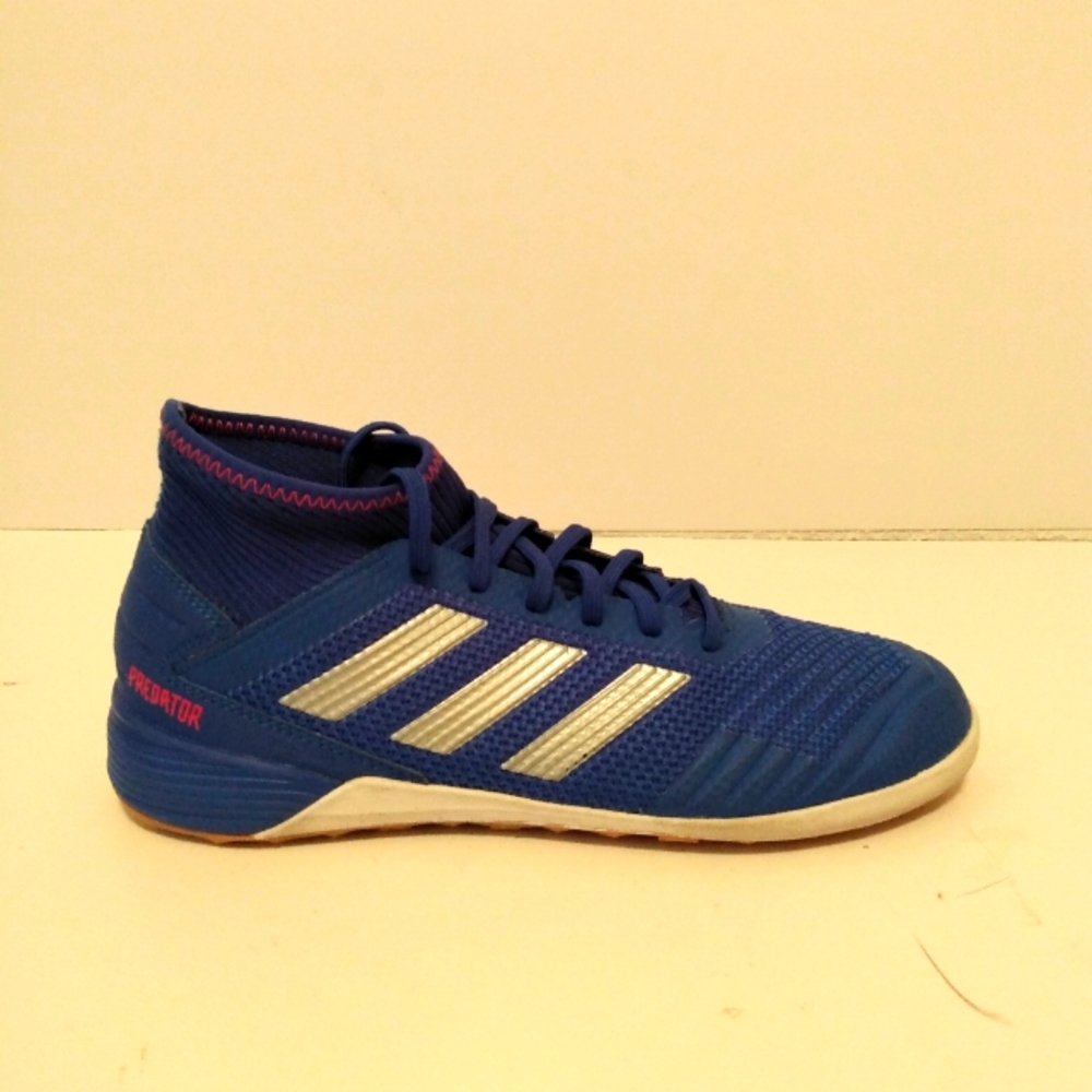 Adidas Predator Blue White Non Marking Sneakers Sz 6.5 - Gem